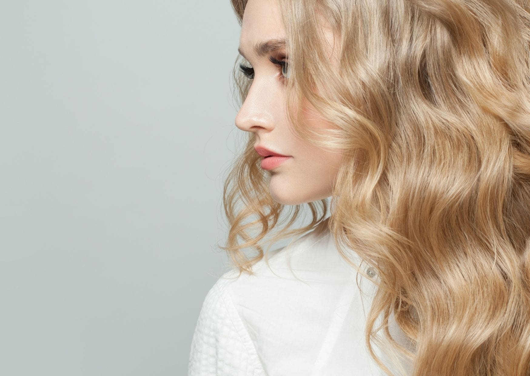 Voici 8 astuces pour redonner leur éclat à des cheveux blonds ...